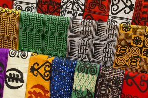 CELEBRATING 5 GHANAIAN FABRICS THAT TEACH HISTORY - EdwardAsare ...