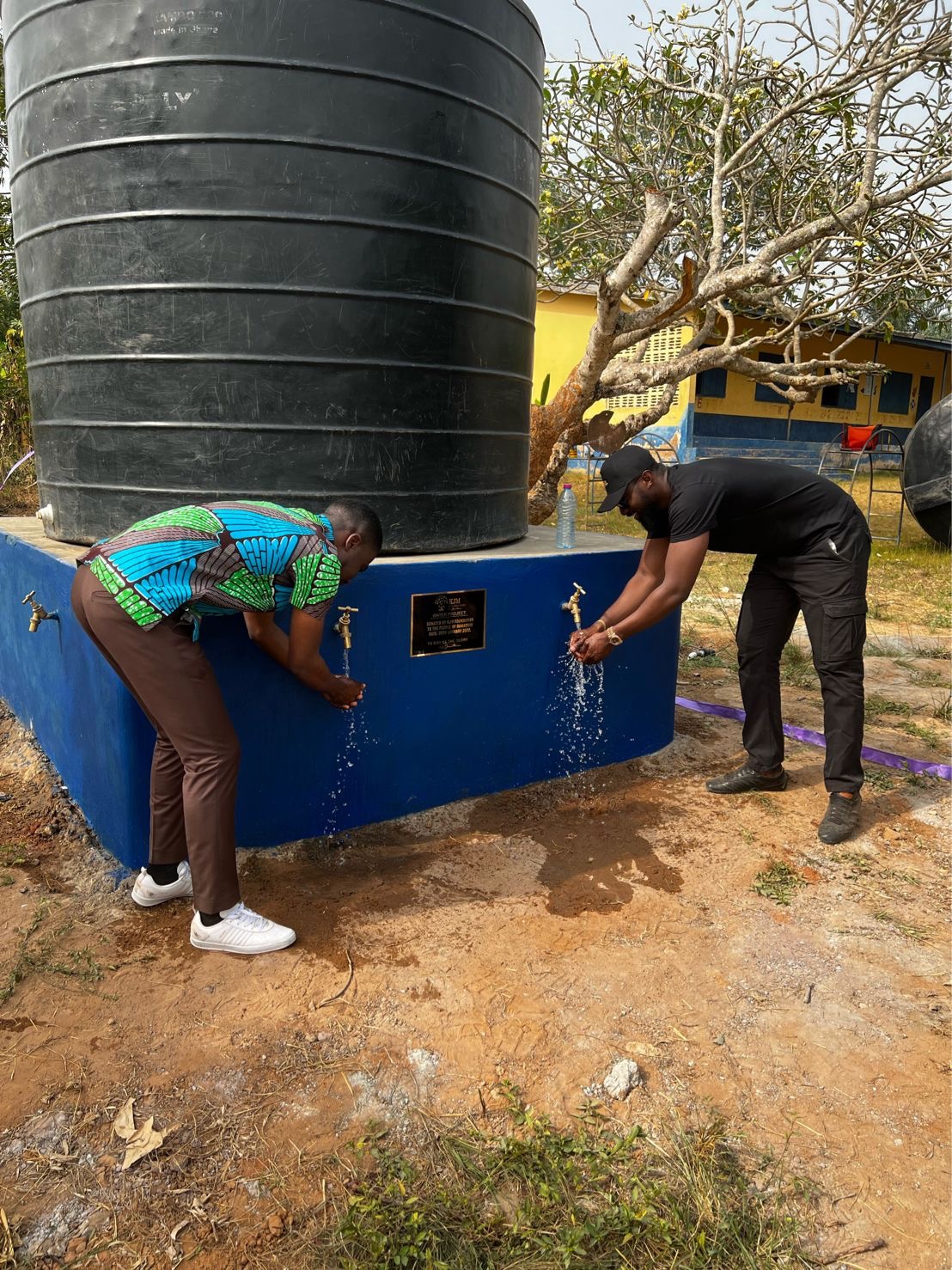 Kojo Jones-Mensah Finally Commissions Borehole In Dawatrim ...
